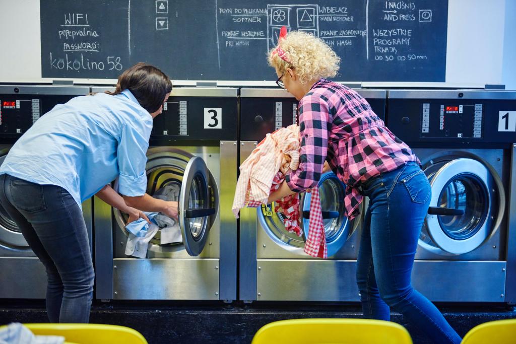 UK laundry releases microfibres weighing the equivalent of 1,500 buses ...